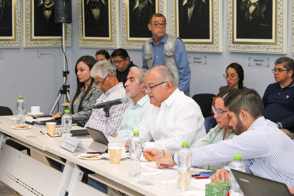 Titular de SEFINA y diputados inician análisis del Paquete Fiscal del ...